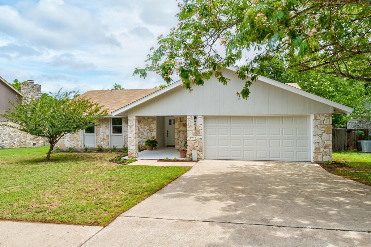 913 Spring Tree Street