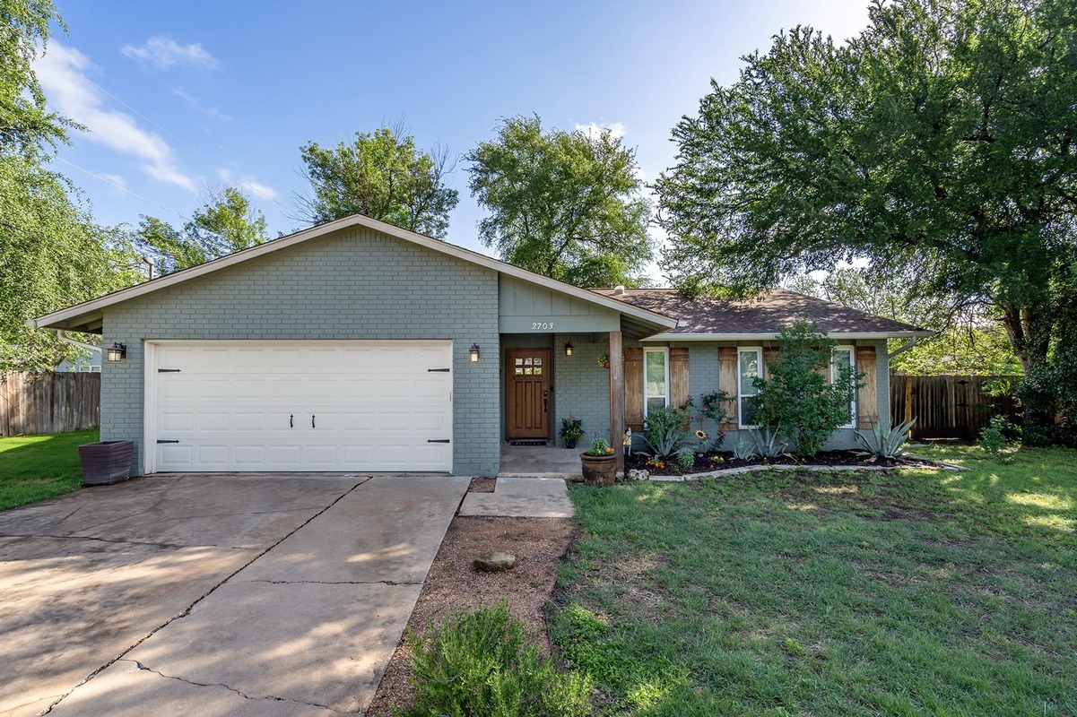 2703 Parker Drive