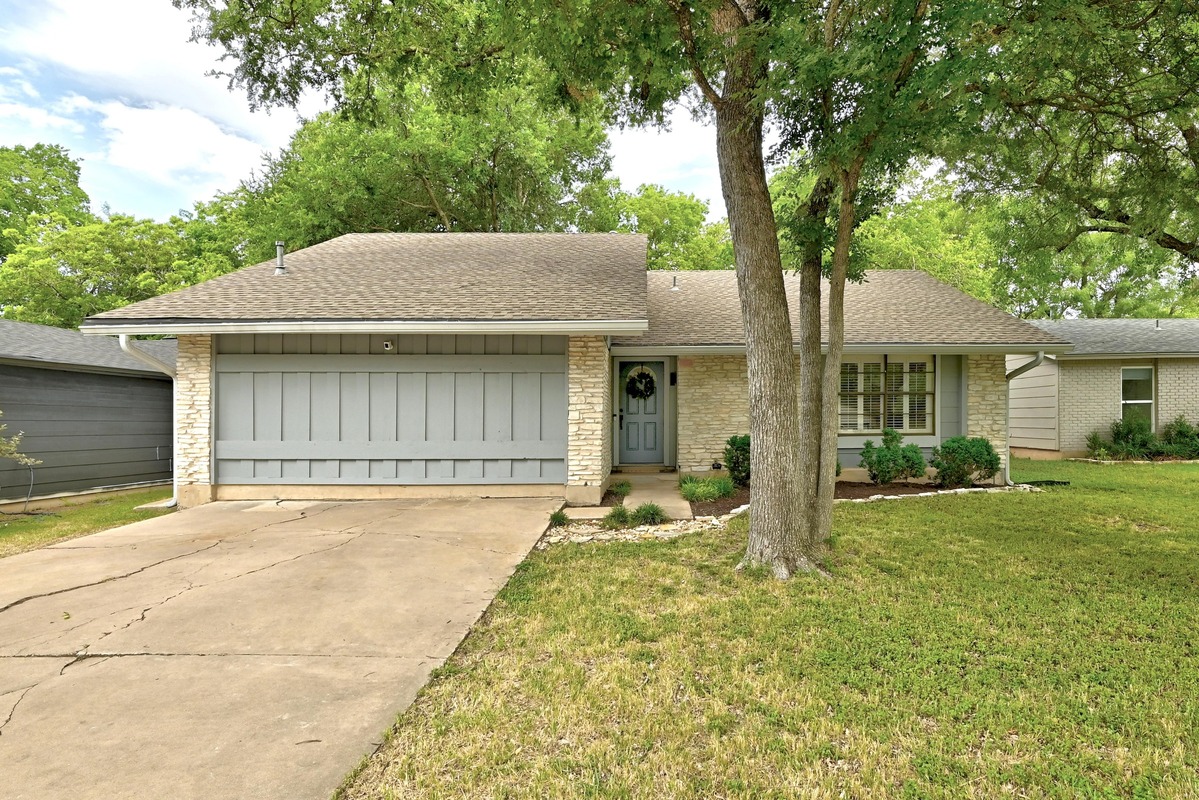 5202 Hedgewood Drive