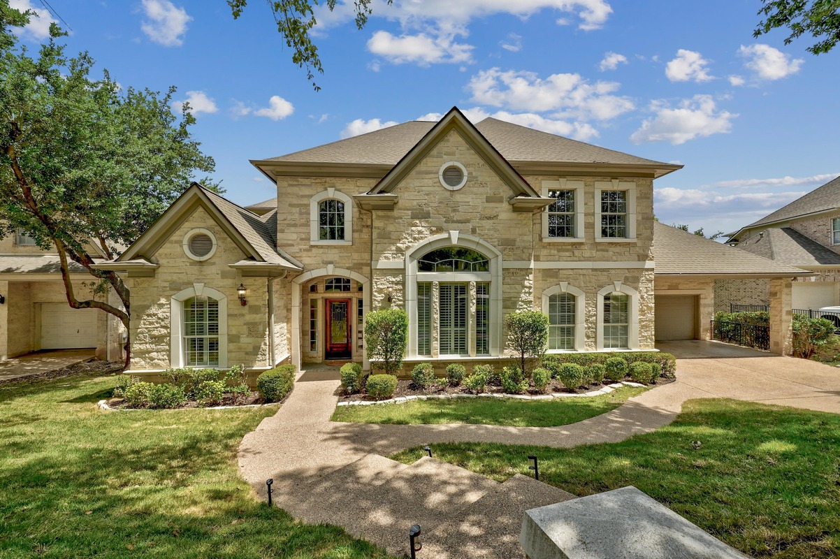 12004 Mira Mesa Drive