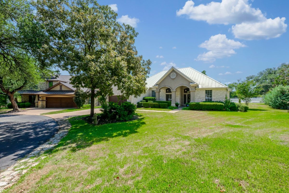 220 Mallet Court