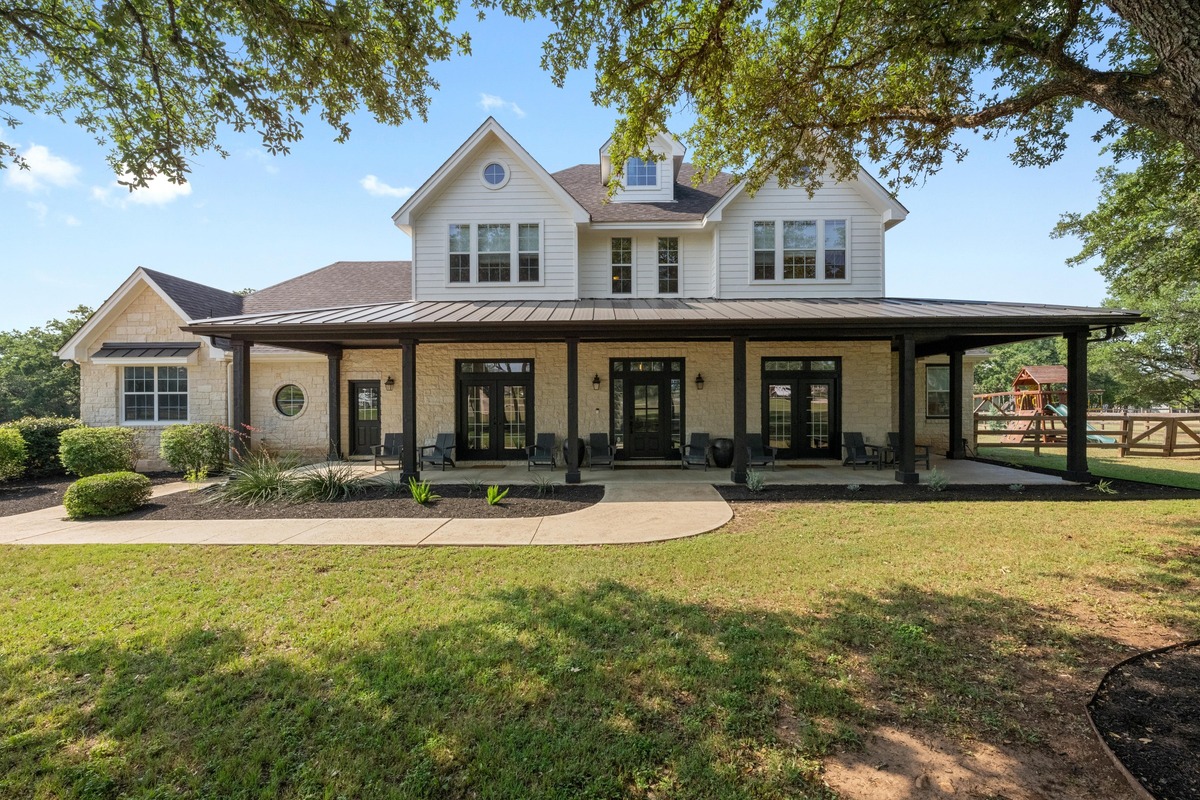 140 Vincas Shadow Court