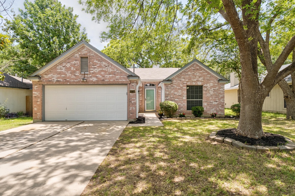 10719 Watchful Fox Drive