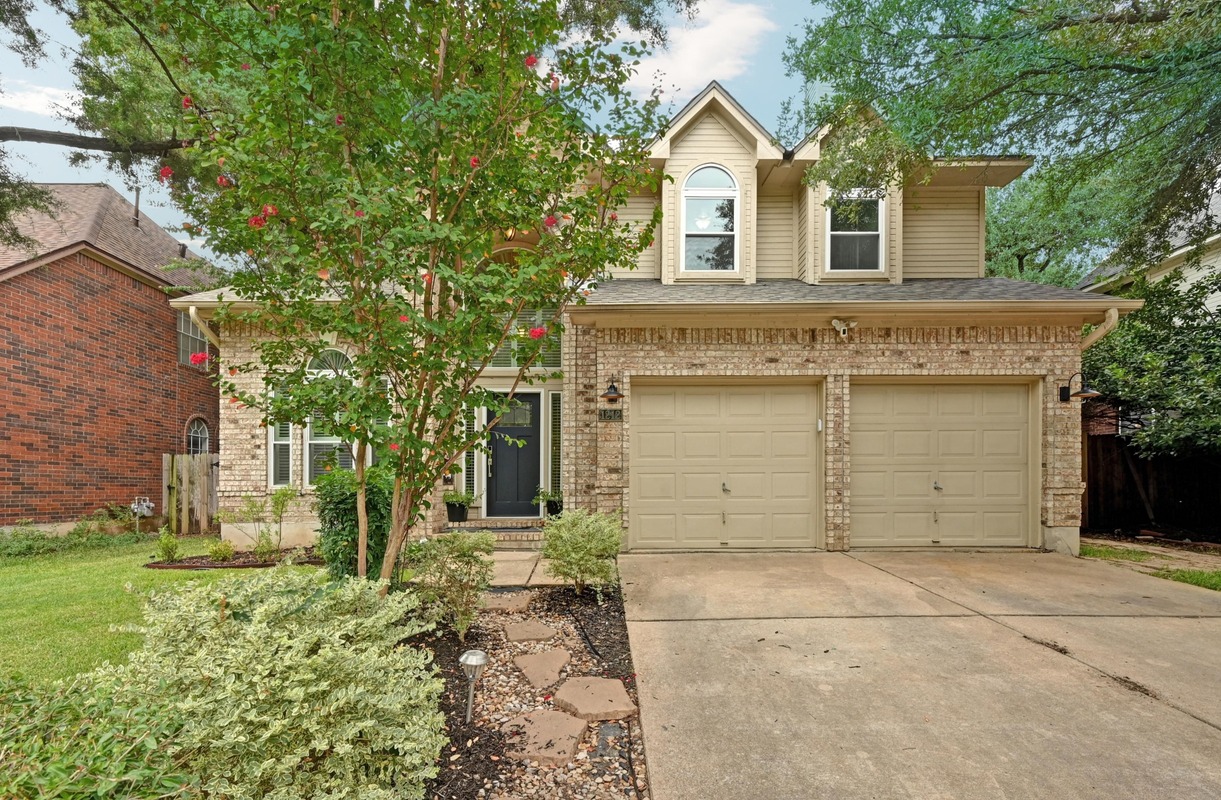 1212 Cardinal Lane